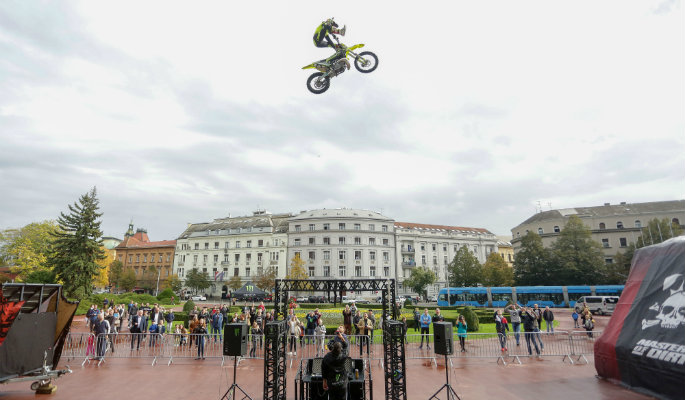 „Masters of Dirt Total Freestyle“ spektakl u centru Zagreba - Zmaichek